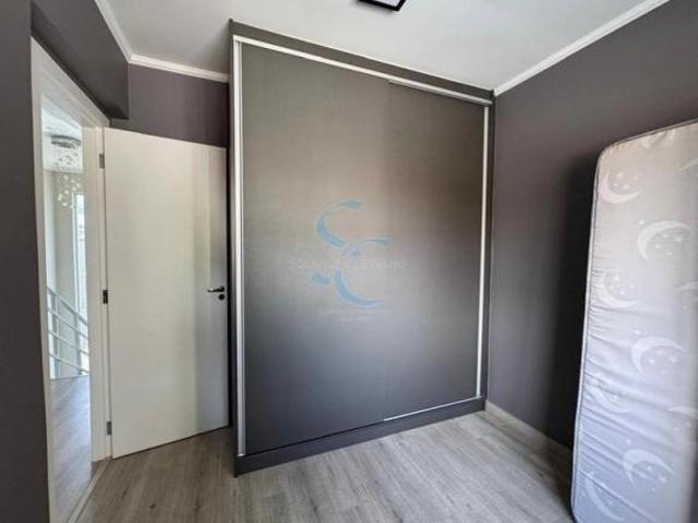 Casa em condomínio no Umbará
