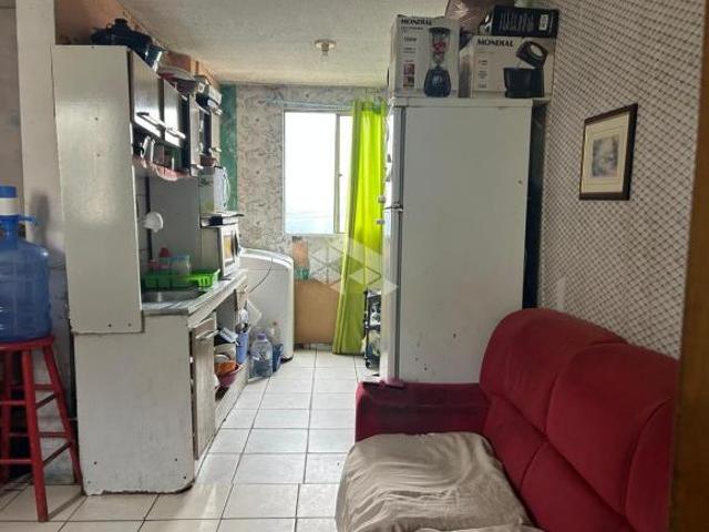 Imovel 02 dormitorios, 01 vaga de garagem rotativo, otima localização proximo ao metro