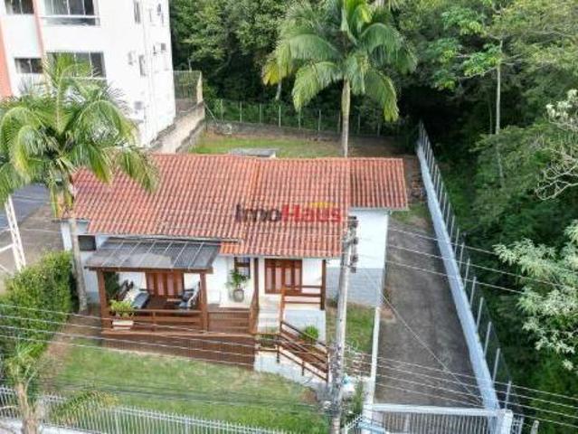 Imóvel com área de serviço e cozinha em Viaduto, Igrejinha Aprove