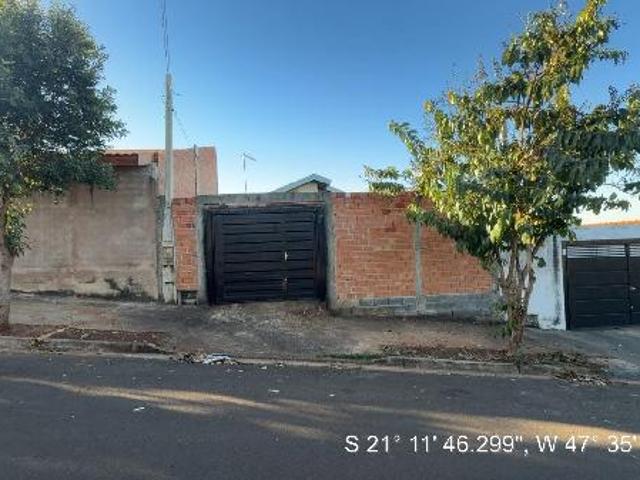 Imóvel com boa estrutura — Casa no Residencial Morada do Campo, Serrana SP, Nº 105, 2 quartos, 2 vagas, 162m² | Leilão
