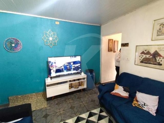 Imóvel com duas casas na Parada Inglesa