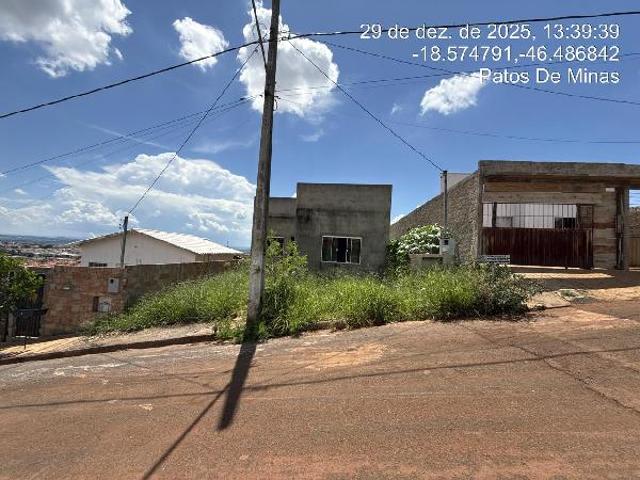 Imóvel com excelente localização — Terreno no Jardim Esperanca, Patos de Minas MG, N. SN LOTE 7 QUADRA 053, 2 quartos, 200m² | Leilão