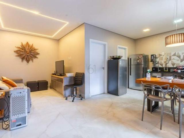 Imóvel com Edícula Pronta, Lote de 750m² e Potencial de Renda no Jardim Botânico