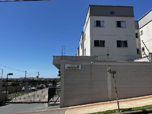 Imóvel com grande valor — Apartamento no Conjunto Habitacional Violim, Londrina PR, Apto 404, 2 qu