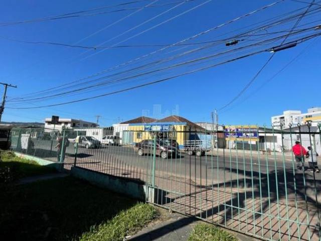 Imóvel com perfil residencial e Comercial