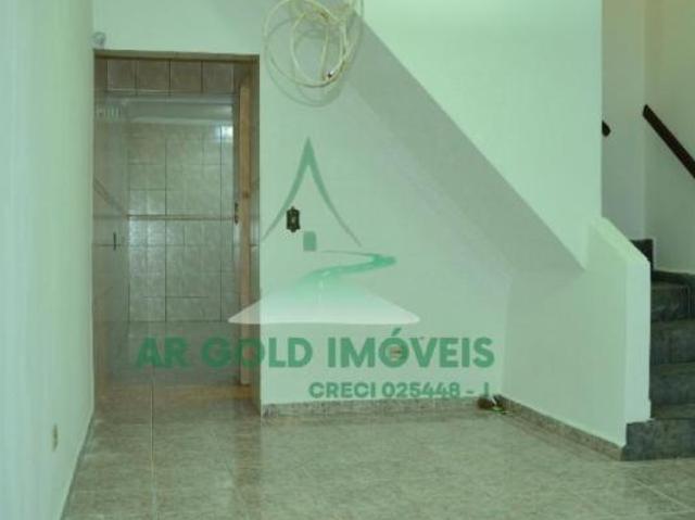 Imóvel com renda à venda | 3 casas no terreno | Jardim Ipanema | Excelente investimento