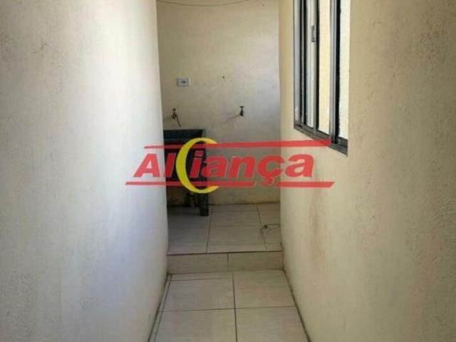 Imóvel com renda + ponto comercial