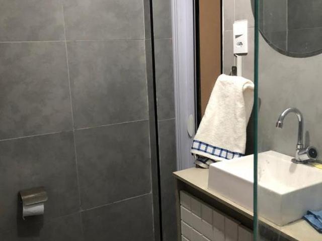 IMOVEL COM 2 CASAS A VENDA EM AVENIDA