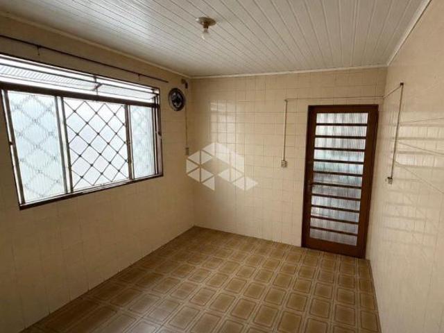 Imóvel com 2 Casas Alugadas e Renda Imediata na Vila Baruel