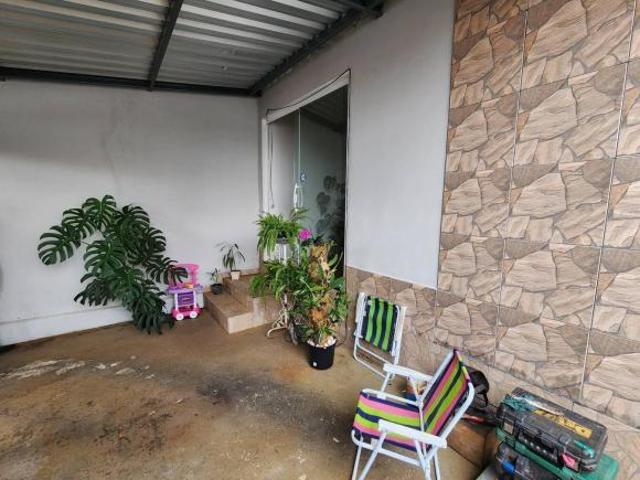 Imóvel com 2 casas no Jardim Conservani