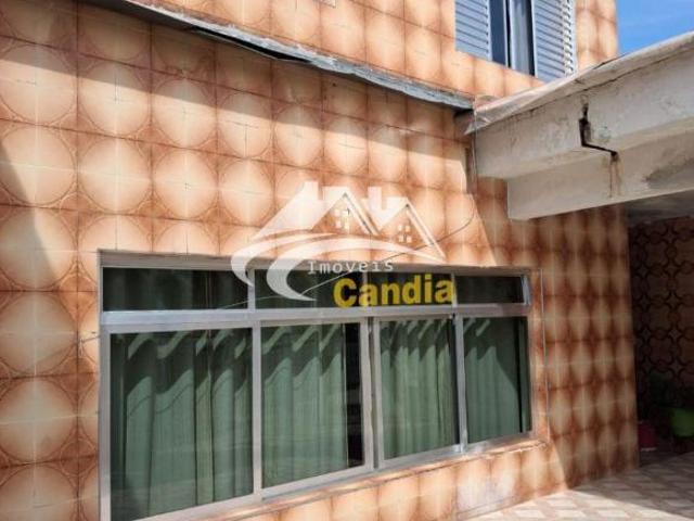 IMÓVEL COM 2 SOBRADOS MOBILIADOS A VENDA NA VILA RÉ