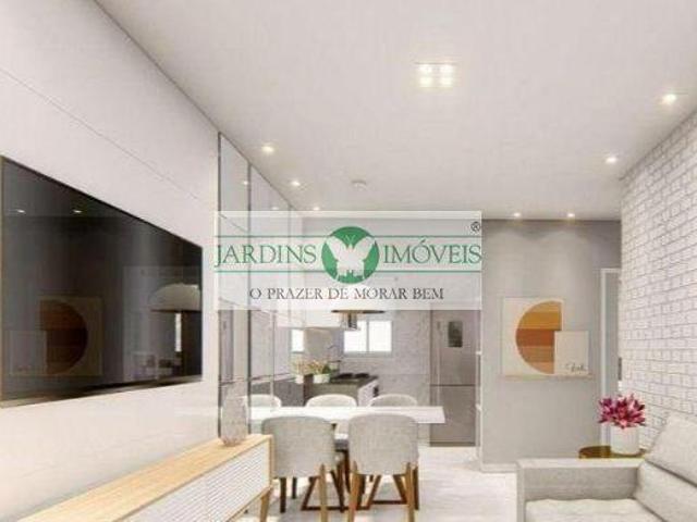 IMÓVEL COM 2 QUARTOS, ELEVADOR E 2 VAGAS, COM OBRAS INICIADAS
