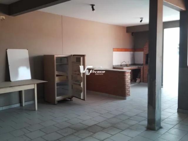 Imóvel com 3 casas