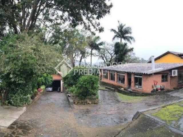 Imóvel com 3 Casas à venda 4 Quartos Bairro Bom Sucesso em Gravataí