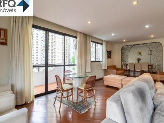 Imóvel com 4 suítes no Bairro de Higienópolis em localização privilegiada !