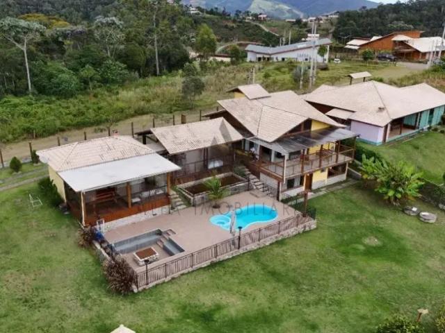 Imóvel com 4 Quartos e 3 banheiros à Venda, 3500 m² por R$ 1.950.000