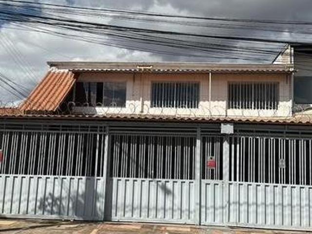 Imóvel com 7 Unidades Locadas e Renda Mensal em Taguatinga Norte