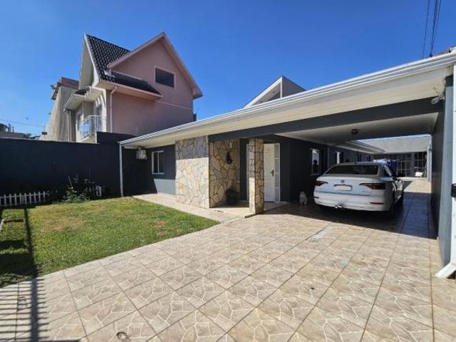 Imóvel com 896 m, casa 4 quartos, barracão e ponto comercial ideal para morar e investir