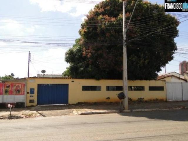 IMÓVEL COMERCIAL NO SETOR COIMBRA