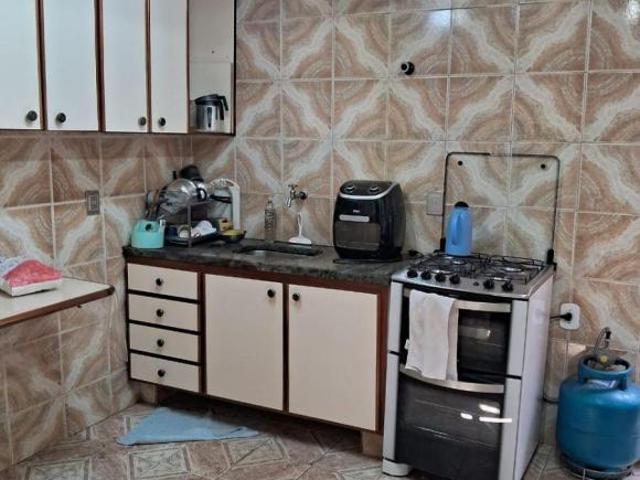 Imóvel Comercial com 4 quartos e 200 m² à venda no Setor de Abastecimento Sul