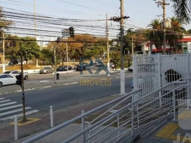 Imóvel Comercial com 4 Quartos e 3 banheiros para Alugar, 690 m² por R$ 45.000/Mês