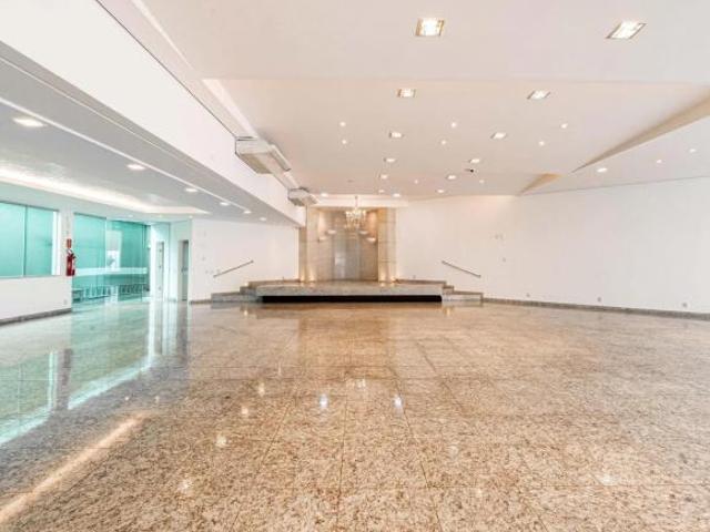Imóvel Comercial com 565m² privativos a poucos passos da Av. T 63