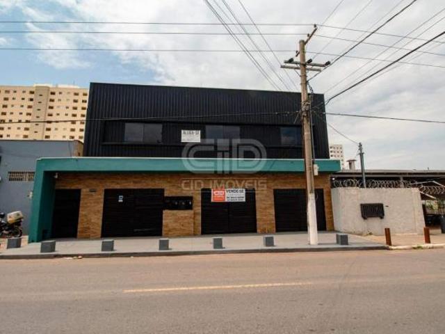 Imovel comercial com aproximadamente 622m² no bairro Morada do Ouro
