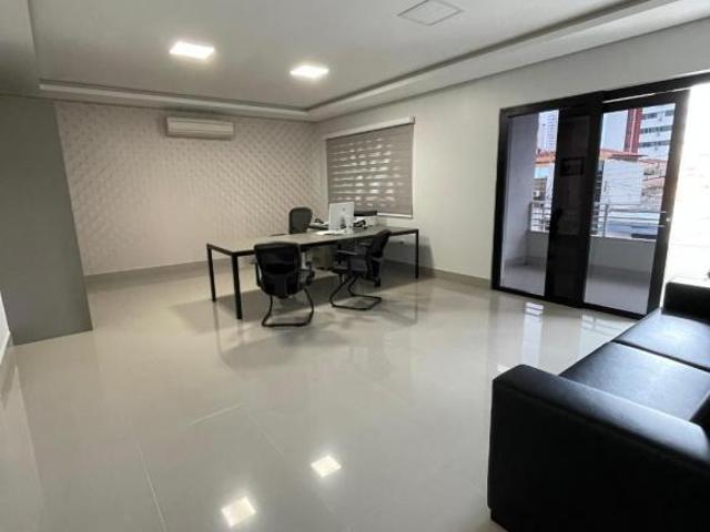 Imóvel comercial de alto padrão com 6 salas e 823m² de área Cuiabá MT, Bairro Araés Venda