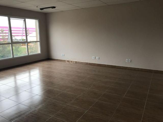 Imóvel Comercial em Alphaville Conde II, Barueri/SP de 0m² para locação R$ 3.000,00/mes