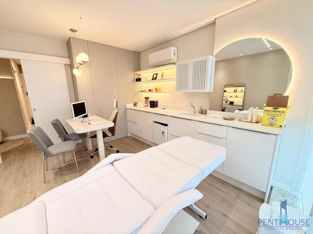 Imóvel Comercial em Centro, Balneário Camboriú/SC de 50m² à venda por R$ 179.000,00
