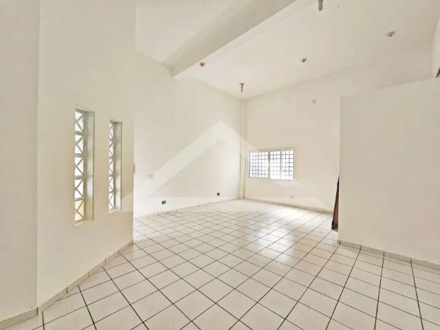 Imóvel comercial para locação no Bairro Vila Tibério, próximo a Rua Martinico Prado Ribeirão Preto