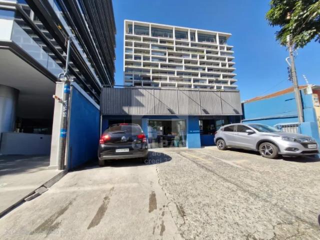 Imóvel comercial para venda ou locação em Moema 260m², 4 vagas, localização privilegiada