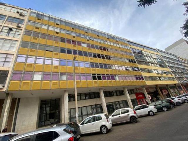 Imóvel corporativo de 600m² no Setor Comercial Sul ideal para investidores