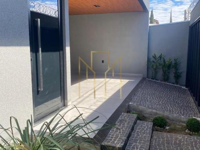Imóvel à venda em Uberlândia MG: Casa de 3 quartos, 1 suíte, 2 salas e 160m² no Jardim Inconfidência