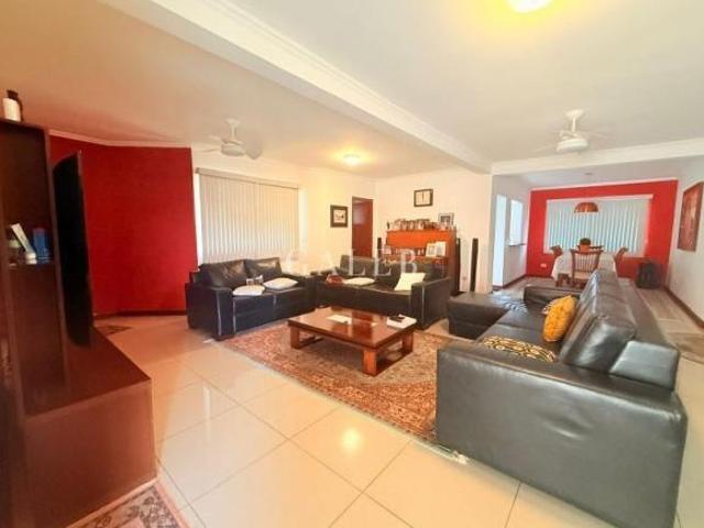 Imóvel à venda em Atibaia SP: Casa com 4 quartos, 4 suítes, 3 salas e 428,37 m² de área no Vale das