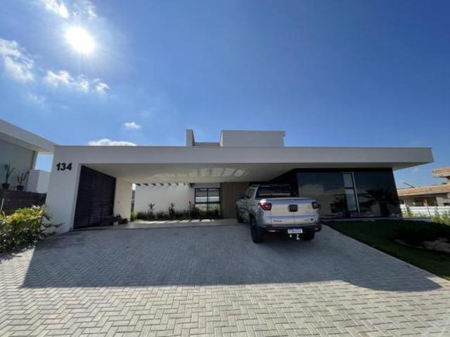 Imóvel à venda em Betim: Casa em Condomínio com piscina e portaria 24h Condomínio Gran Royalle