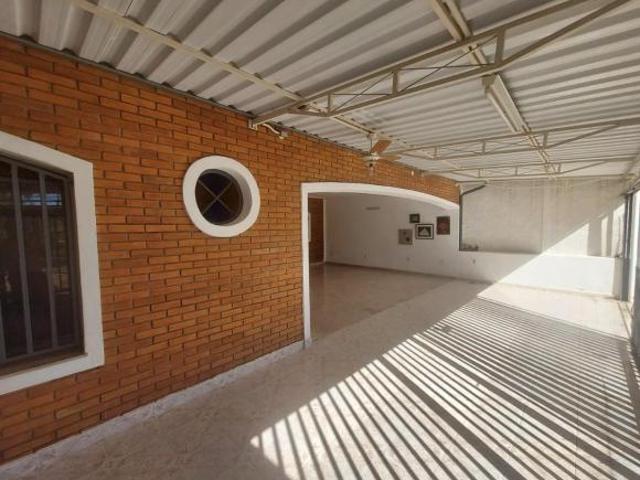 Imóvel à venda em Campinas SP: Casa com 3 quartos, 2 salas e 150m² no Jardim Nova Europa!