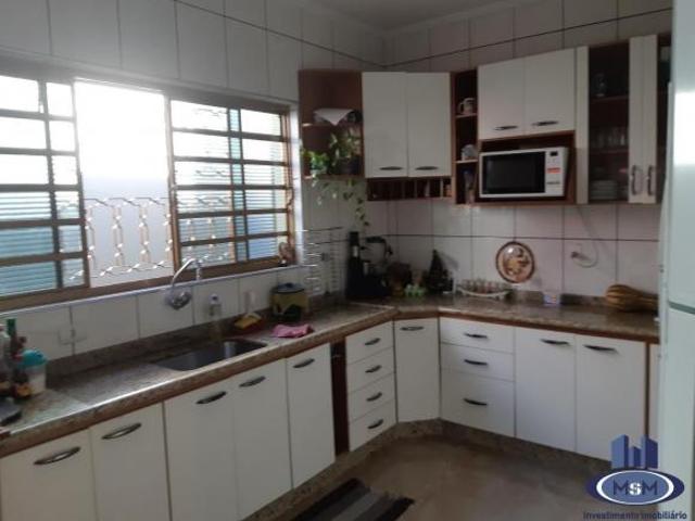 Imóvel à venda em Campinas SP: Casa de 3 quartos, 1 suíte, 2 salas, 3 banheiros, 4 vagas e 162m² no