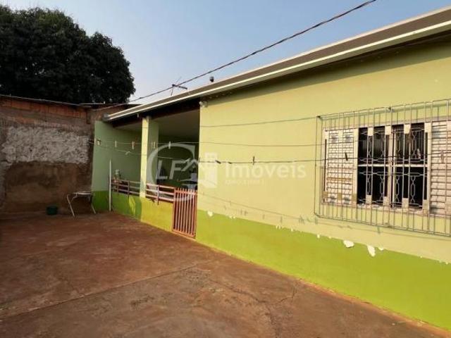 Imóvel à venda em Campo Grande MS: Casa de 3 quartos na Vila Nogueira com 218m² e 4 vagas de garagem