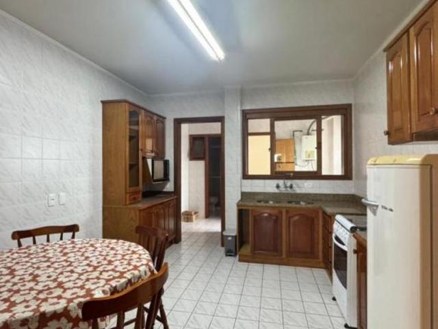Imóvel à Venda em Farroupilha: Apartamento Semimobiliado com 3 Dormitórios e Garagem Fechada