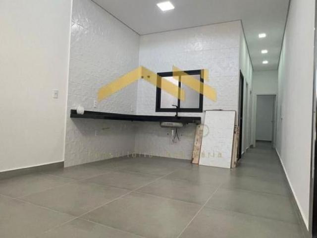 Imóvel à venda em Indaiatuba SP: Casa com 2 quartos, 1 suíte, 2 salas, 2 banheiros, 1 vaga de garage