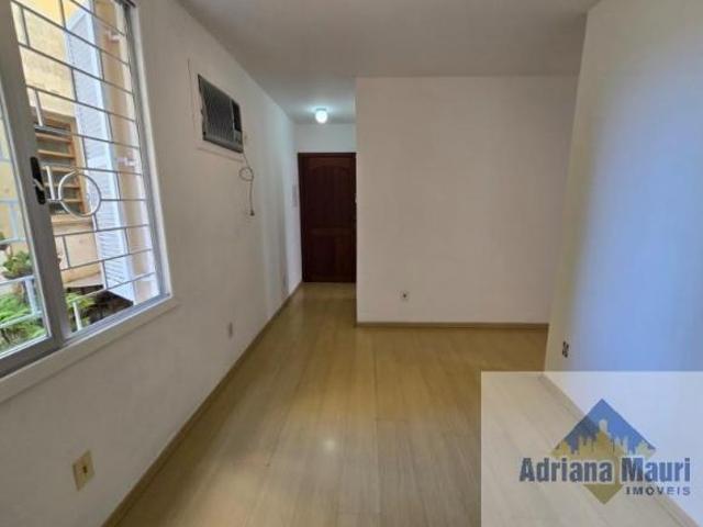 Imóvel à Venda em Porto Alegre RS: Apartamento no Bairro São Sebastião 1 quarto, 1 sala, 1 banheir
