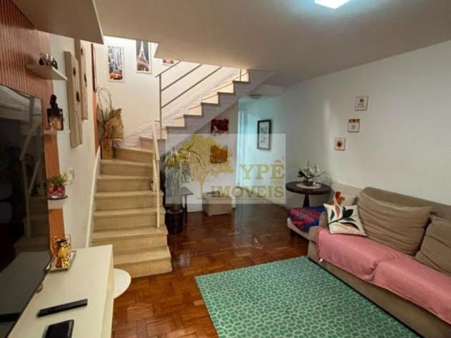 Imóvel à venda em São Paulo SP: Casa de 2 quartos no Jardim Arpoador, com 108m² e 2 vagas de garagem