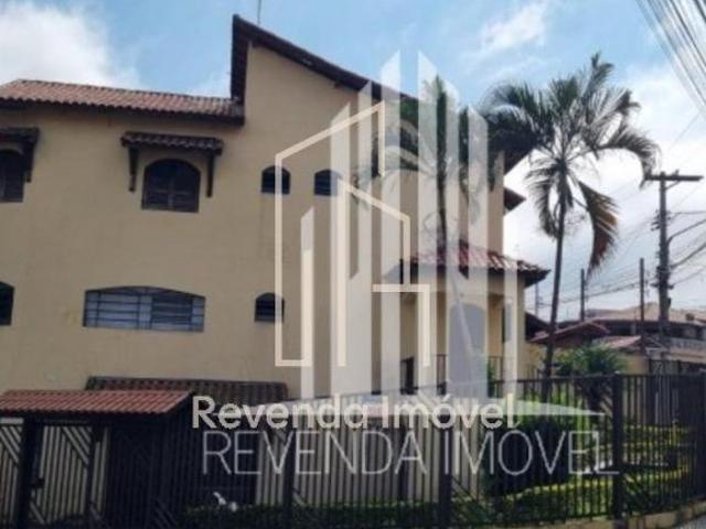 Imóvel à venda em São Paulo SP: Casa no Jardim Belém com 3 quartos, 2 banheiros e 4 vagas de garag