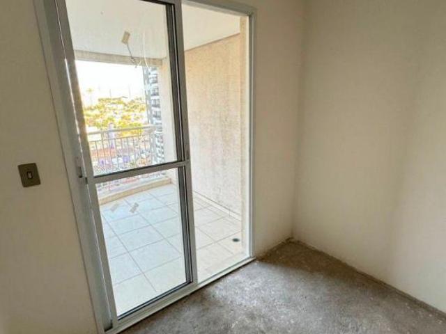 Imóvel à venda em São Paulo SP: Apartamento de 2 quartos na Vila Dom Pedro I com suíte e 2 vagas de