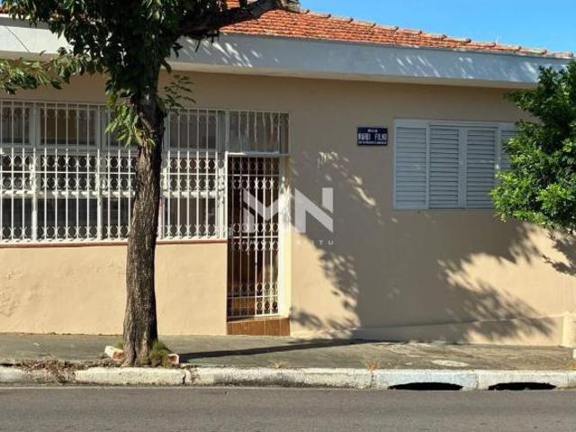 Imóvel à venda no bairro Vila Gatti, com 88,73m² de área construída e 112,41 m² de terreno