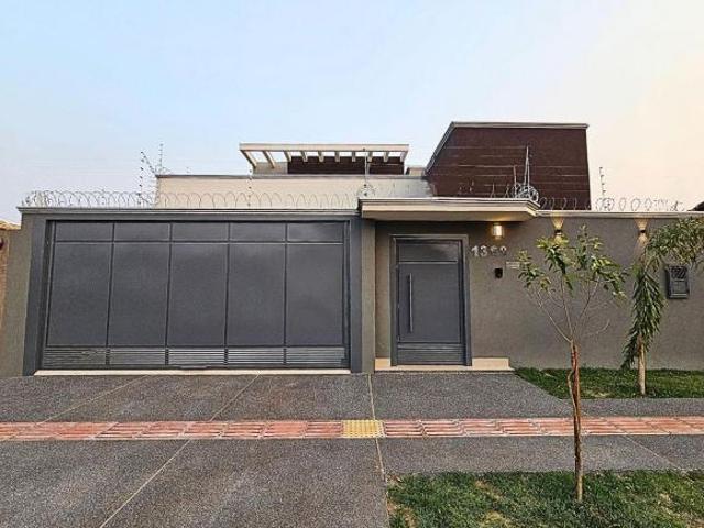 Imóvel amplo e moderno, com excelente padrão construtivo e infraestrutura completa