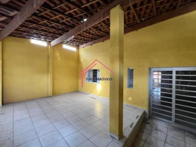 Imóvel Amplo na Vila Osasco: Casa de 3 Quartos com Móveis Planejados e Churrasqueira Venda ou Loca