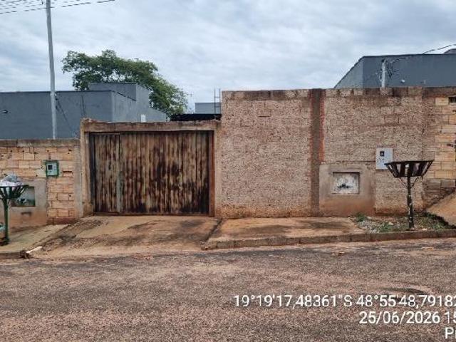Imóvel bem localizado — Casa em Prata MG, Nº 130, 2 quartos, 200m² | Leilão