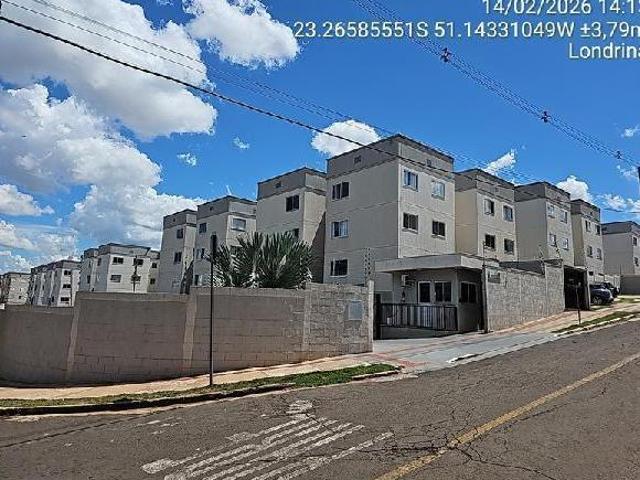 Imóvel bem localizado — Apartamento no Conjunto Habitacional Violim, Londrina PR, Apto 304, 2 quar